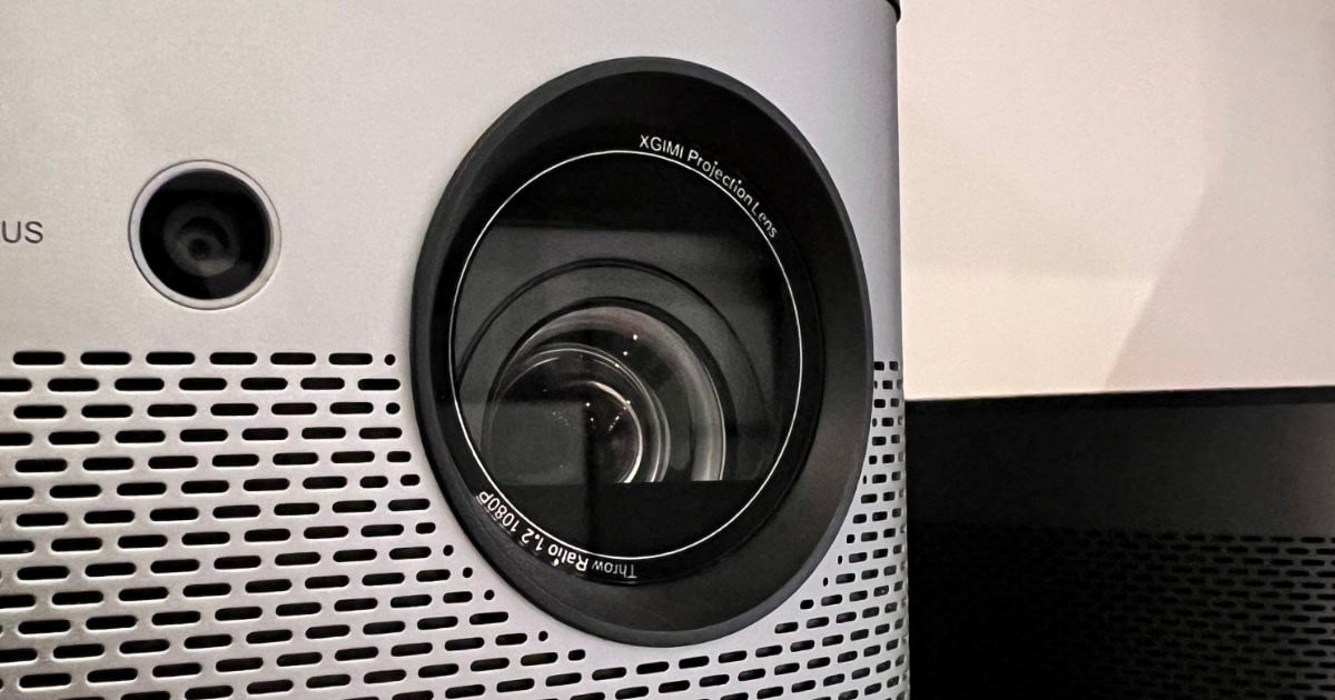 Zo maak jij de lens van jouw beamer goed en veilig schoon